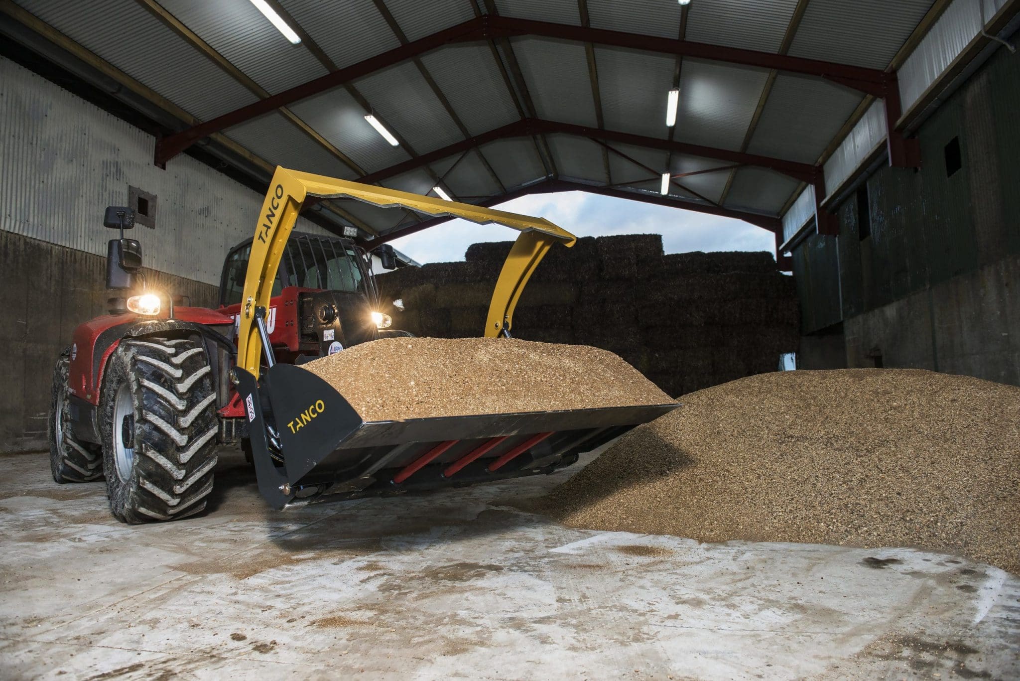 Tanco Bale Shear i73 – Leading Edge Equipment